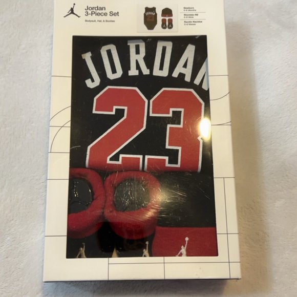 Jordan | Matching Sets | Jordan 3pieceset Bodysuit Hat And Booties ...